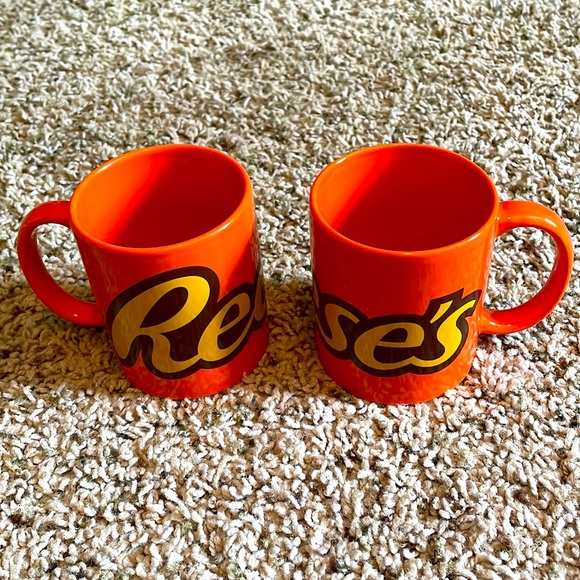 Galerie | Dining | Reeses Peanut Butter Mugs Set Of 2 | Poshmark